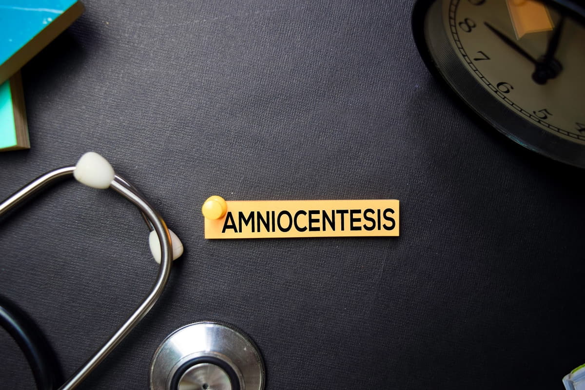 What is amniocentesis? - IVI Fertility